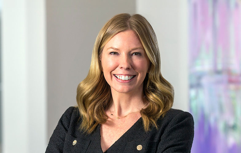 Biography | Cassie L. Barr